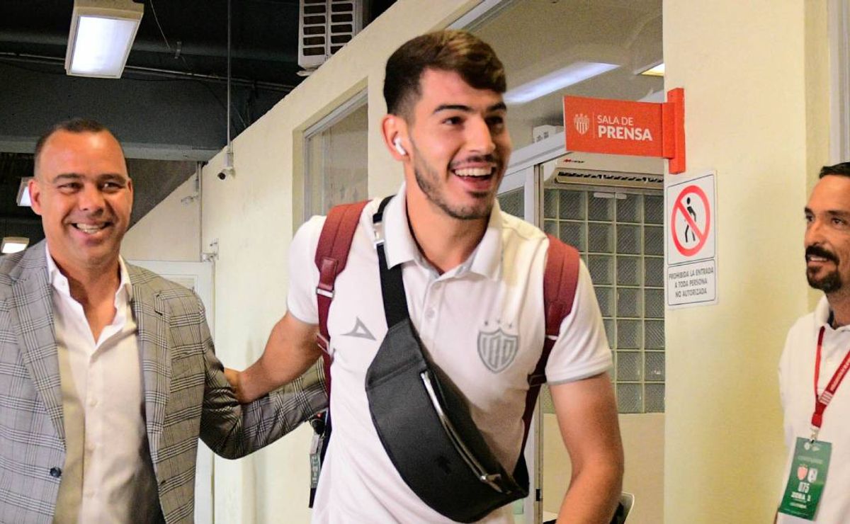 Alan Montes ya recibió la aprobación del pueblo cementero - Vamos Azul