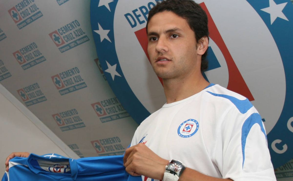 Carrusca Names Mexico's Best Fans | Cruz Azul Legend - Archysport