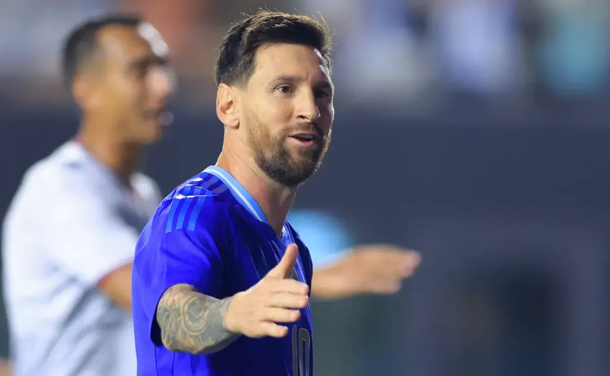 CR7 va por los 1000 goles y Messi firma nuevo récord histórico - Bolavip