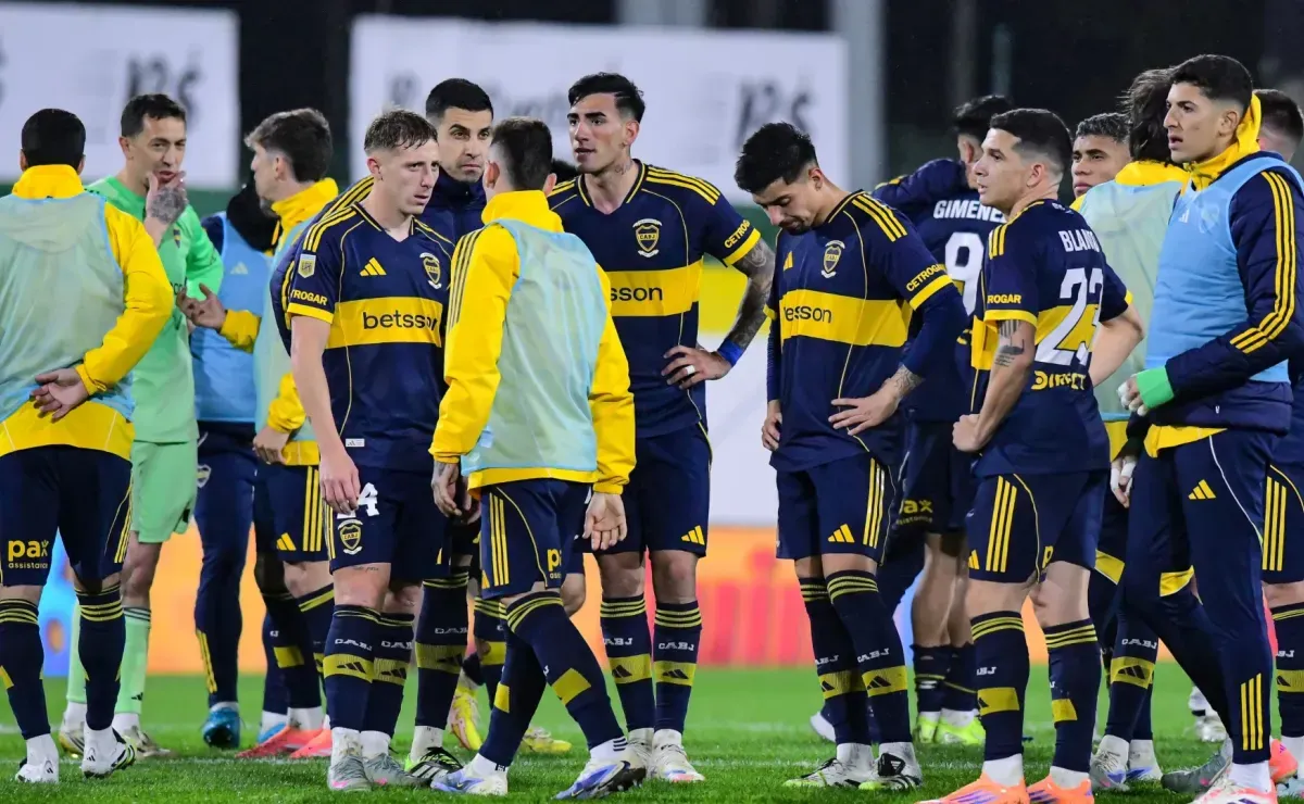 La contundente decisión de Claudio Úbeda con el plantel de Boca tras el ...