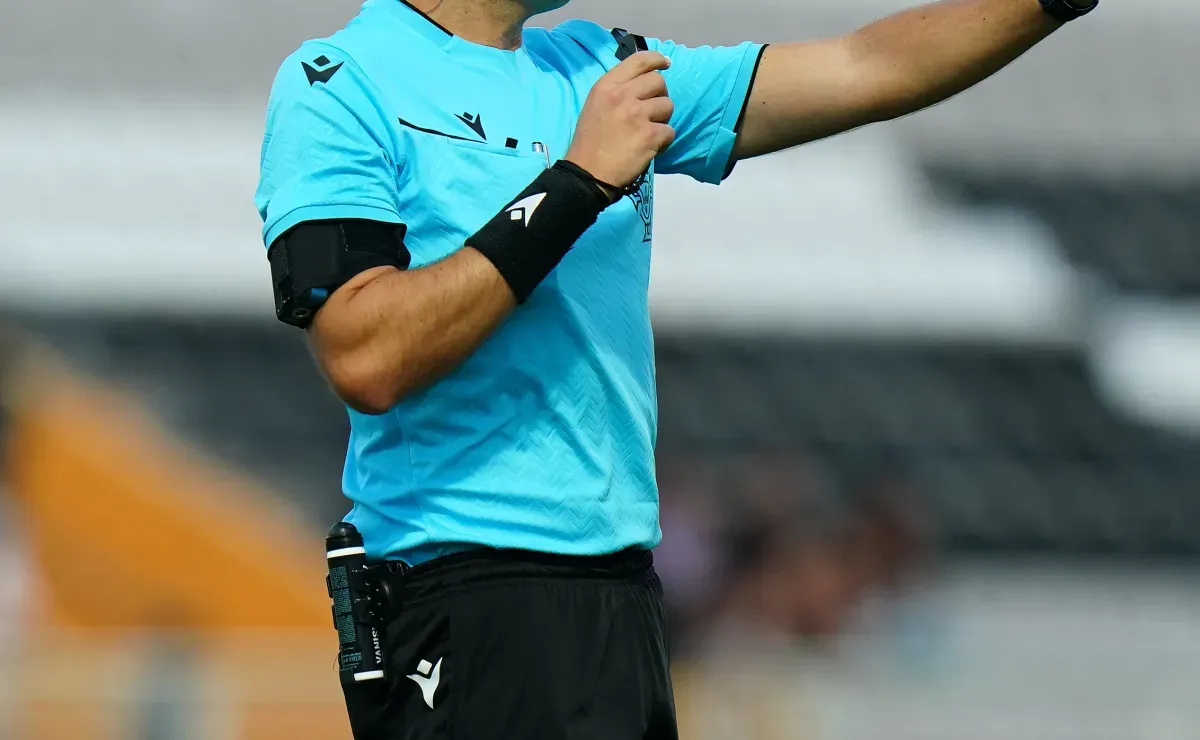 Escándalo en el fútbol europeo: investigan a 152 árbitros involucrados ...