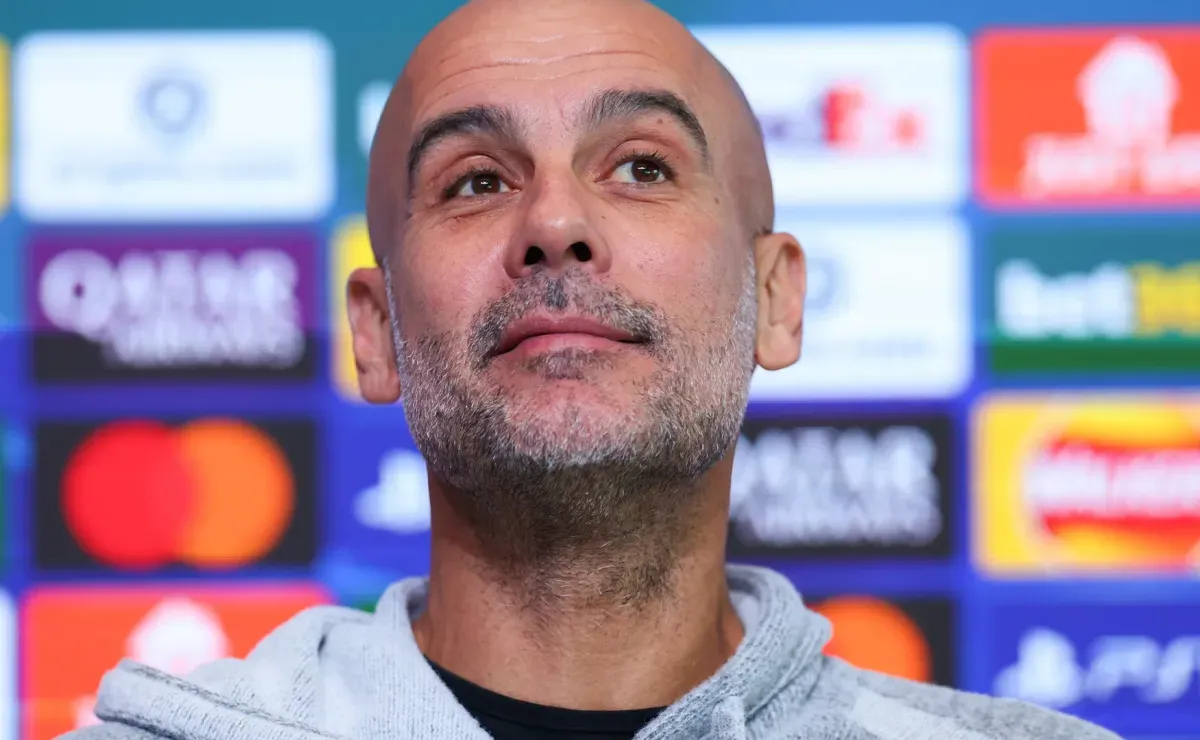 La reacción viral de Pep Guardiola al ser consultado sobre si es el DT más grande de la historia ...