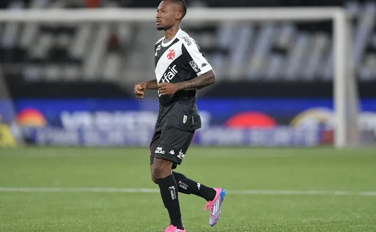 Jogadores do Vasco se mobilizam após provocação de Loide Augusto