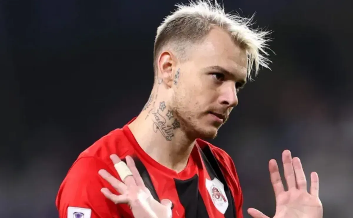 Roger Guedes no Grêmio? Veja os números do atacante pelo Al-Rayyan nas ...