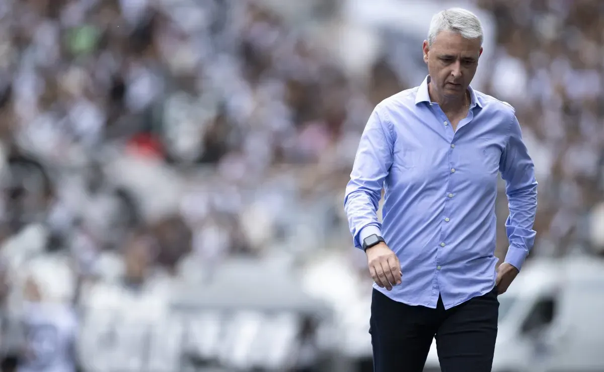 Tiago Nunes, técnico da LDU, manda recado na lata para Botafogo de ...