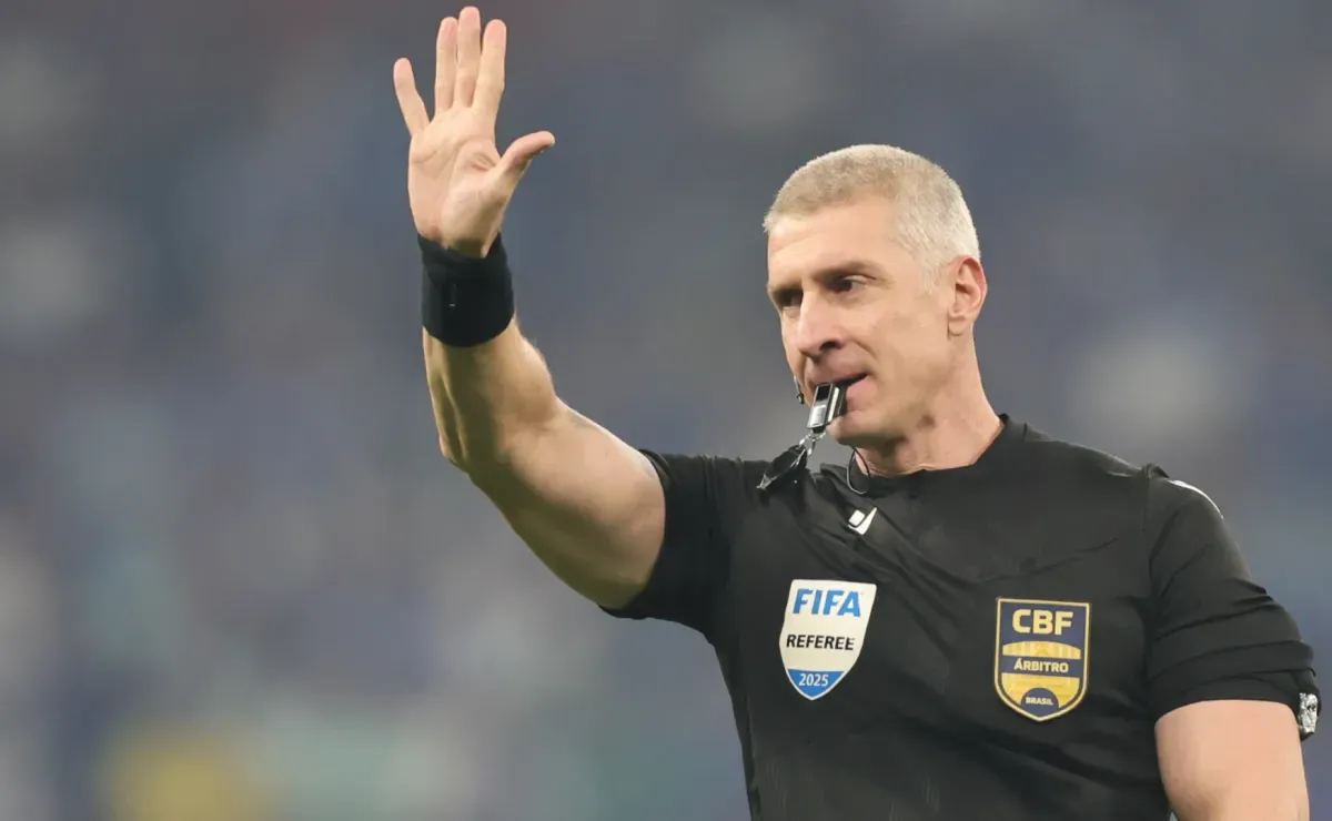 Renata Ruel surpreende ao opinar sobre lances polêmicos em Cruzeiro x ...