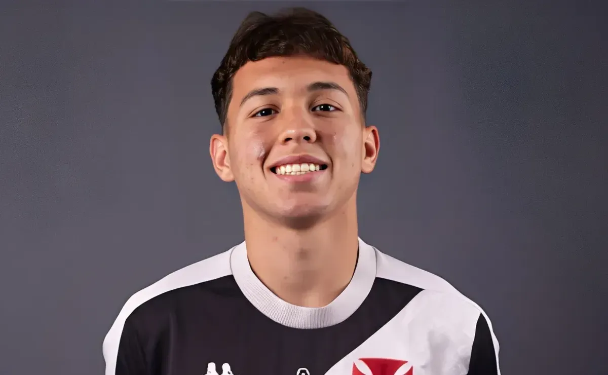 AGORA: Vasco confirma contratação do atacante venezuelano Santos Torrealba