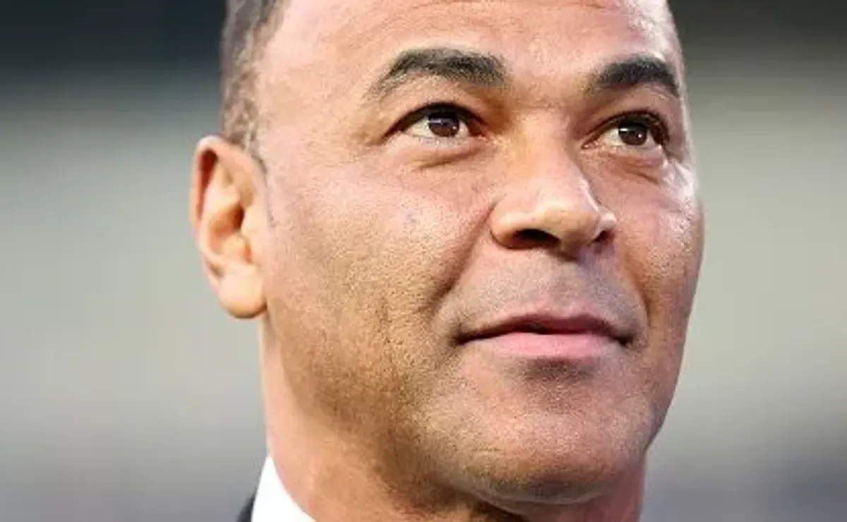 Cafu acredita que Ancelotti arrumou problema na defesa da Seleção ...
