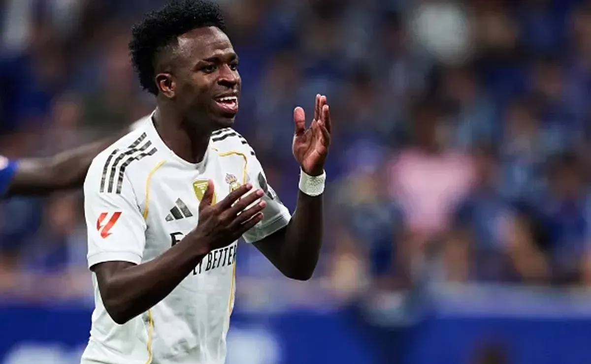 Vinicius Júnior provoca Palmeiras e comemora vitória do Flamengo