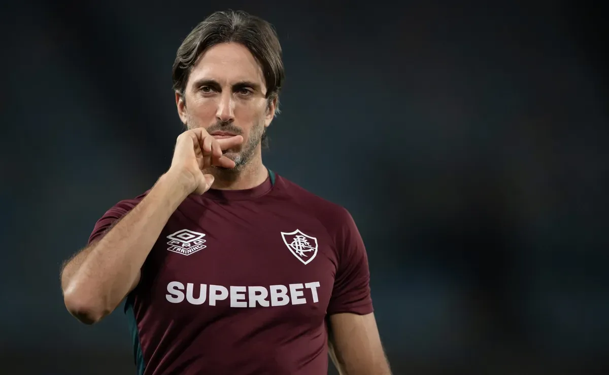 Igor Rabello segue fora e busca espaço no Fluminense