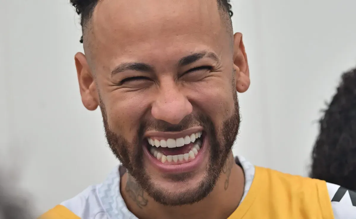 Neymar se pronuncia e vai à loucura após vitória decisiva do Santos