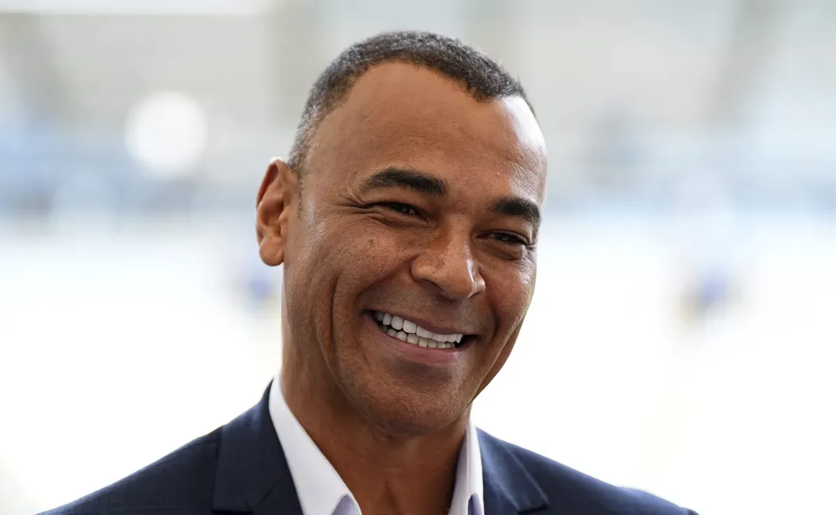 Cafu alerta para situação do Brasil e aponta risco na Copa