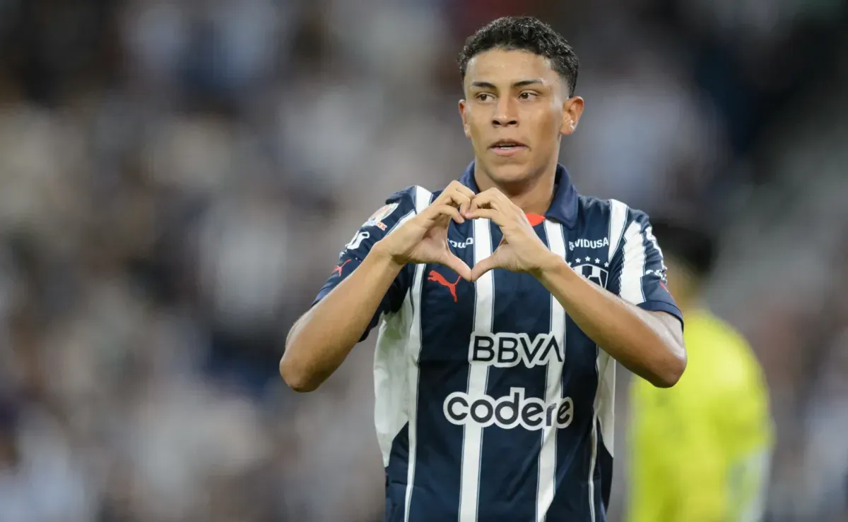 Chegada de Johan Rojas leva Vasco ao limite de estrangeiros no elenco