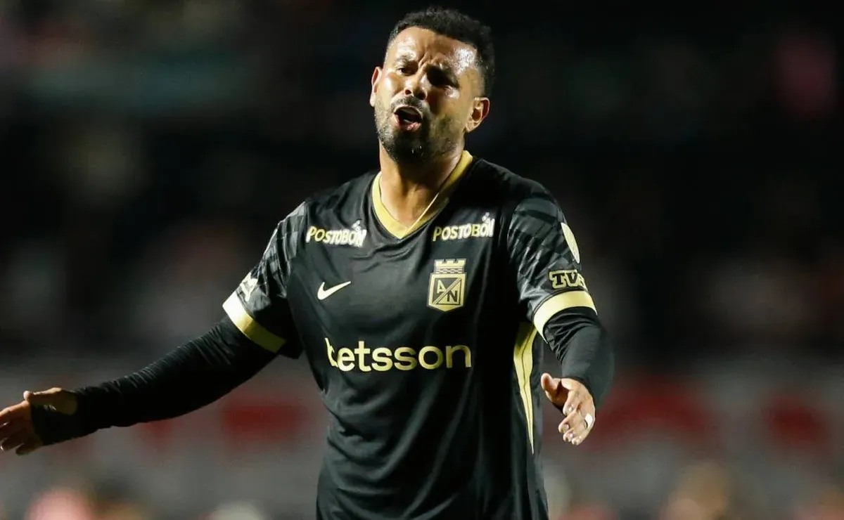 La primera publicación de Edwin Cardona, tras roja con Atlético Nacional