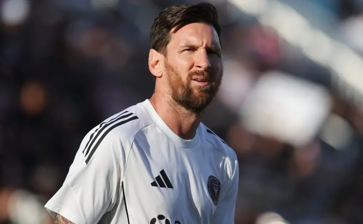 Inter Miami sign veteran Mexican-American goalkeeper to help Lionel ...