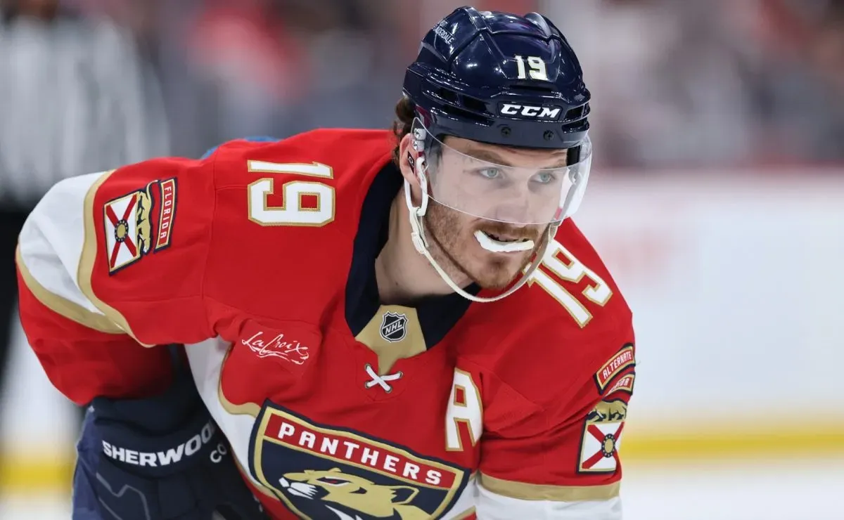 Panthers captain Aleksander Barkov sends clear message on Matthew ...