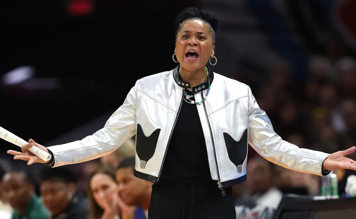 Dawn Staley recalls early coaching journey and her secrets for success ...