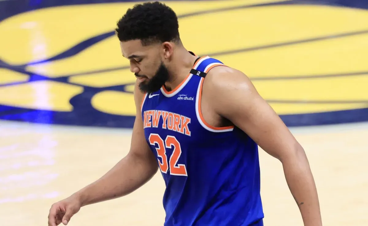 New York Knicks' members are reportedly frustrated with Karl-Anthony Towns for a surprising ...