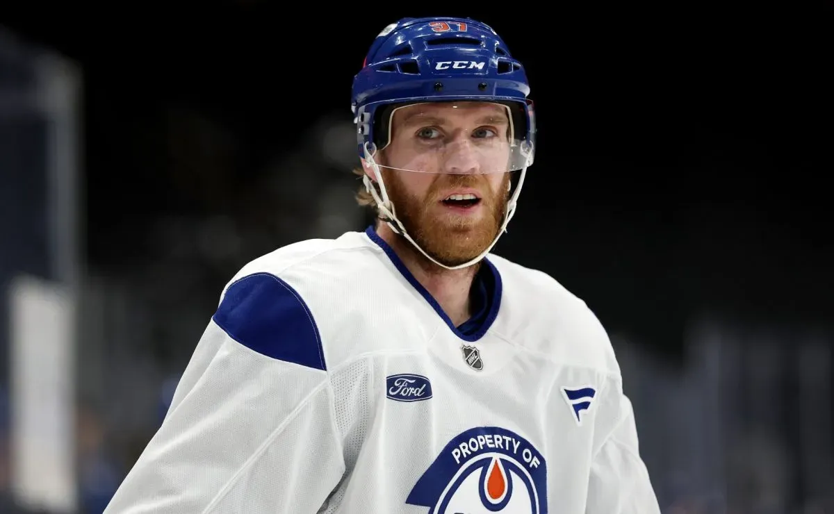 Oilers' Connor McDavid sends clear message amid Wayne Gretzky, Sidney Crosby comparisons before ...