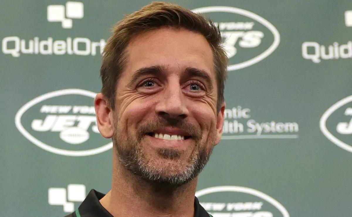 Steelers confirm Aaron Rodgers' arrival with key contract details ...
