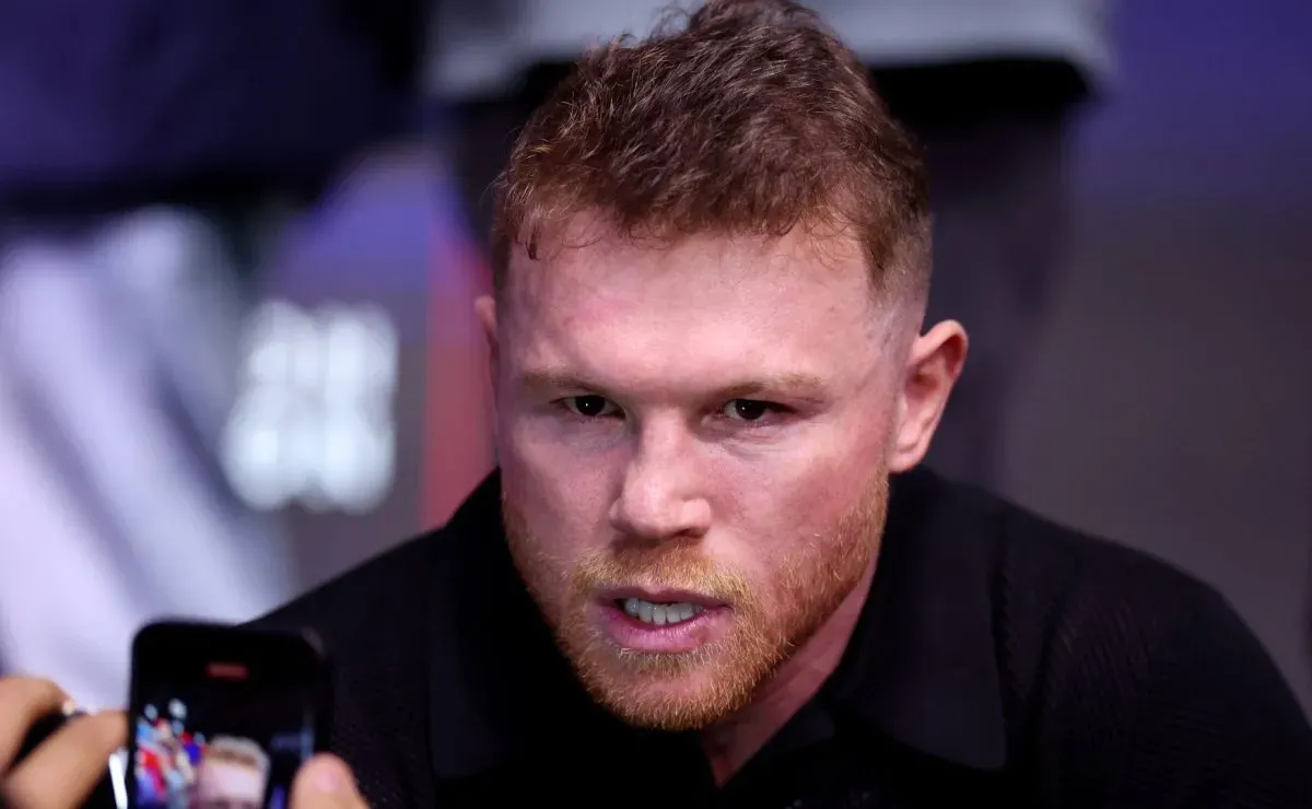 Canelo Alvarez vs Terence Crawford set for 65,000-seat Allegiant ...