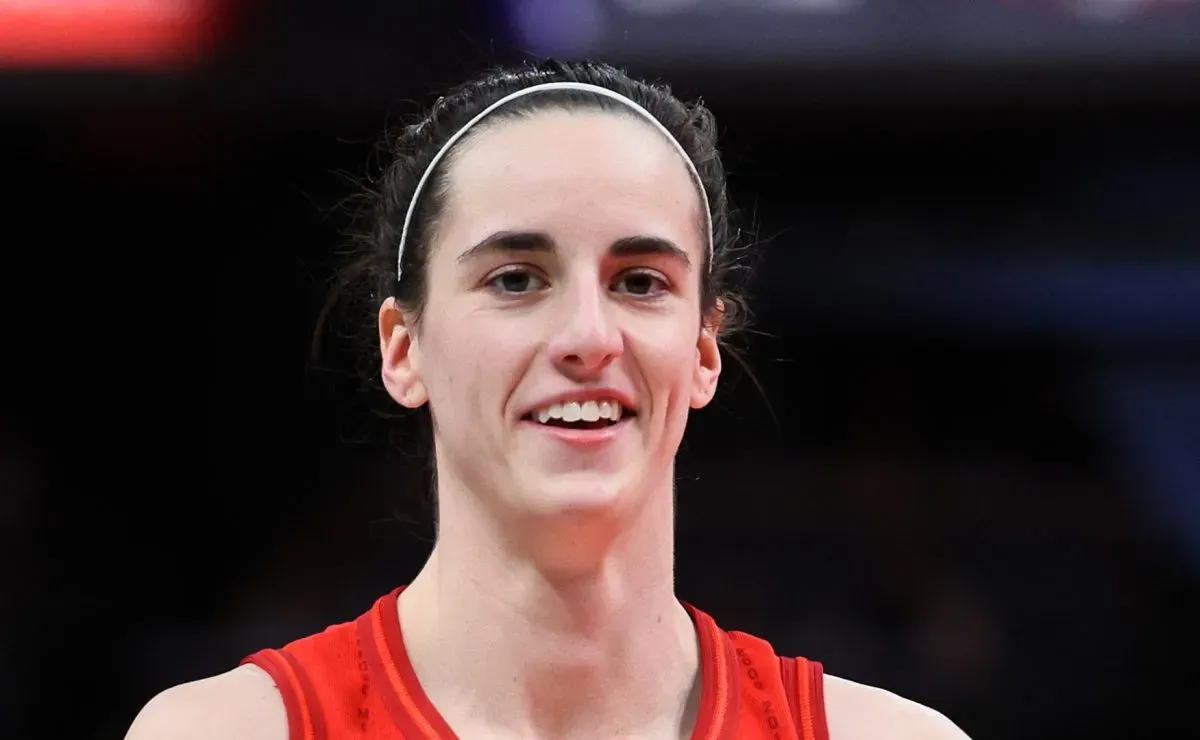 Caitlin Clark sends clear message to entire WNBA after scuffle with ...