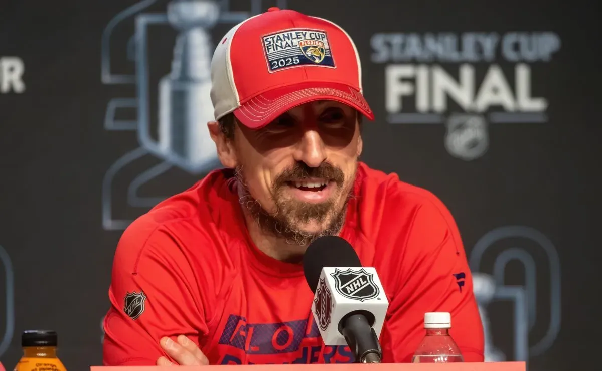 Brad Marchand's free agency takes unexpected turn as surprising NHL ...