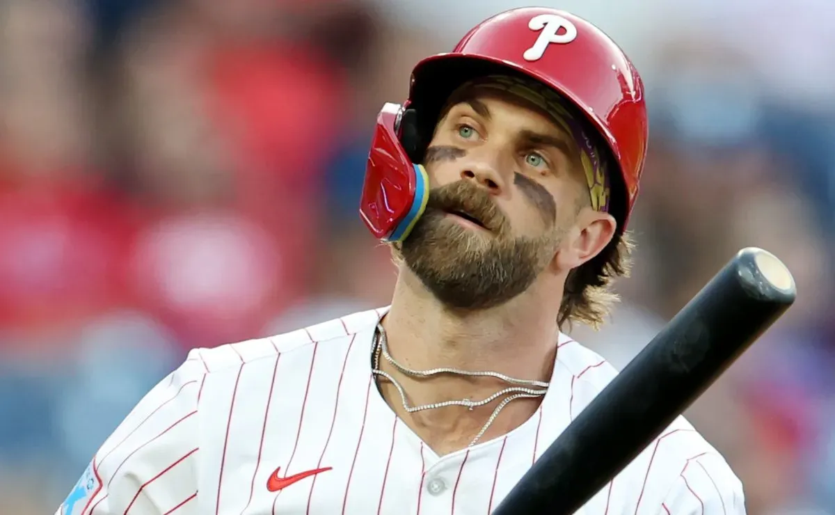 Phillies' Bryce Harper finally breaks silence with measured injury ...