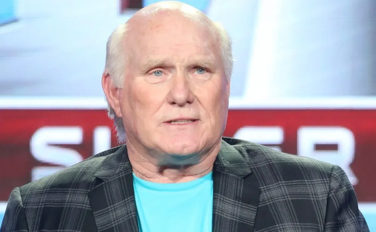 Steelers legend Terry Bradshaw takes a massive shot at his former Super ...