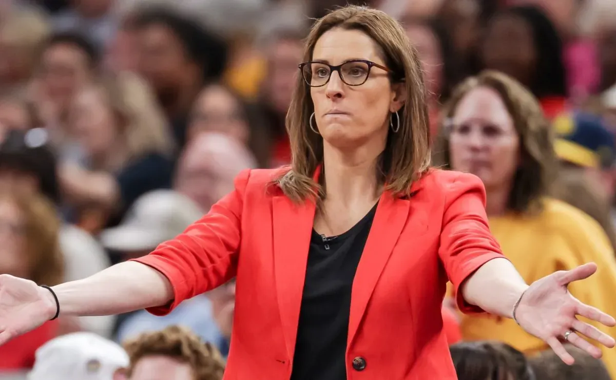 Stephanie White's net worth: How wealthy is the Indiana Fever head ...