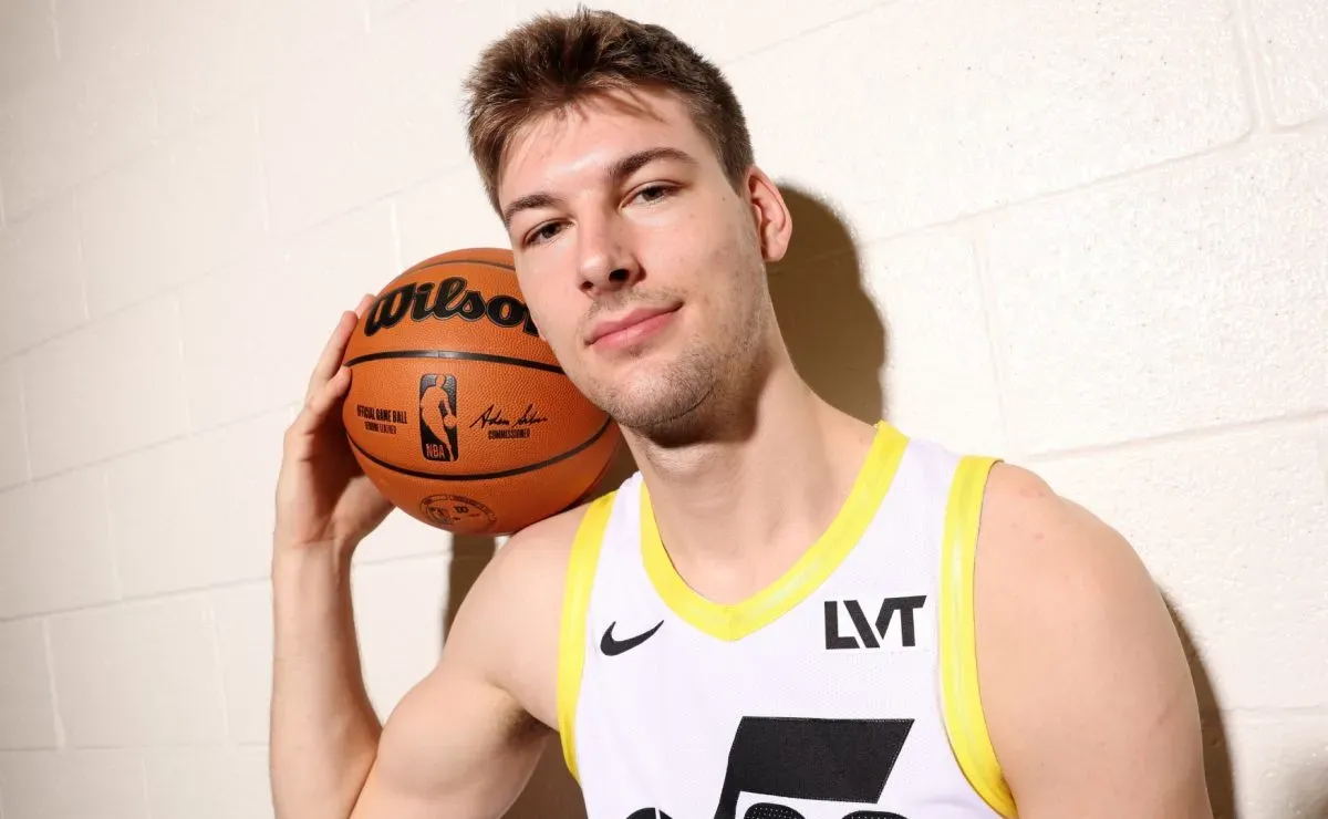 Kyle Filipowski's profile: Who is the Utah Jazz power forward? Age ...