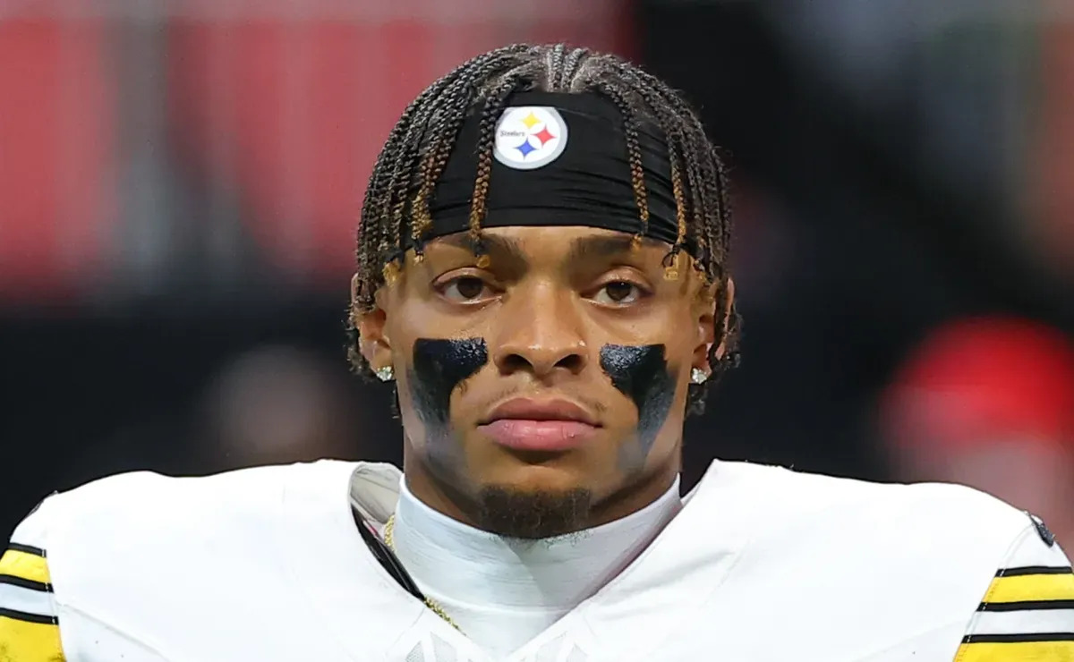 Jets receive update on Justin Fields after suffering injury at the ...