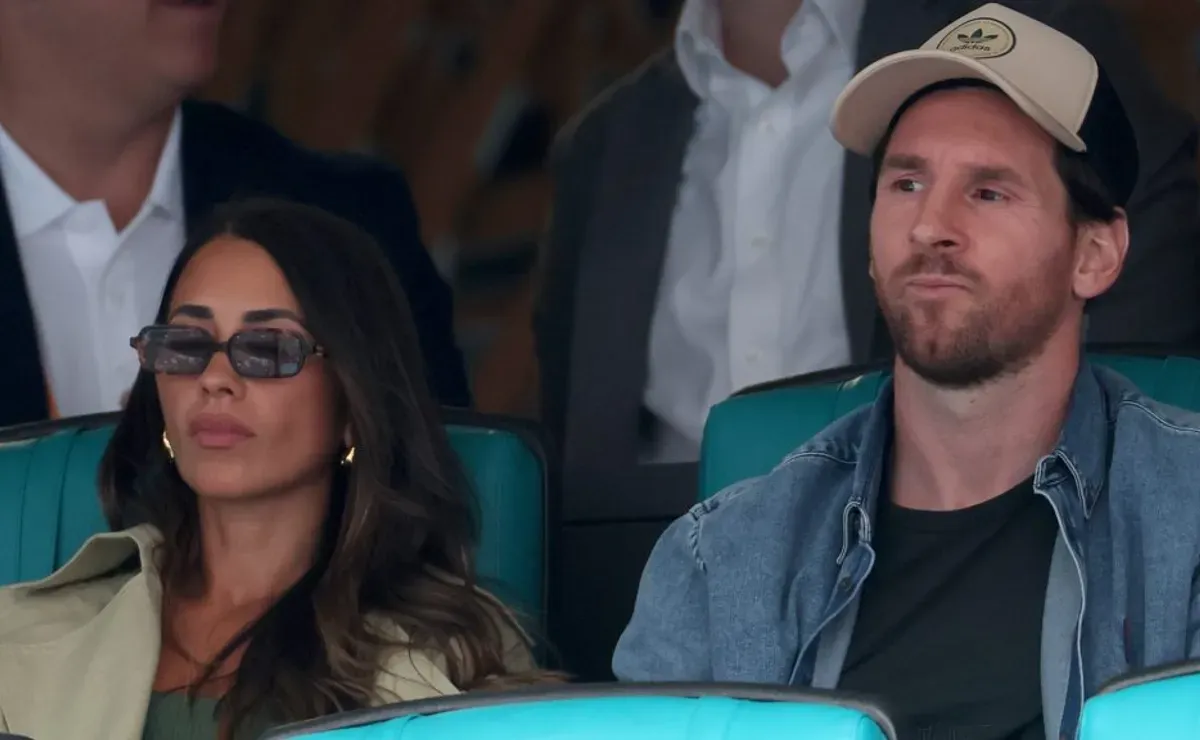 Video: Lionel Messi and Antonela Roccuzzo spotted at Coldplay show, get ...