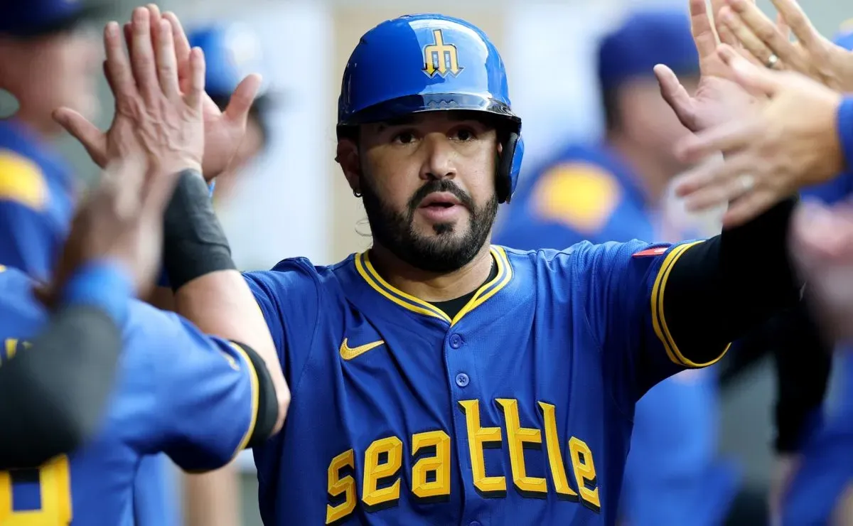 After trade from Diamondbacks to Mariners, Eugenio Suarez shares emotional message with Seattle ...
