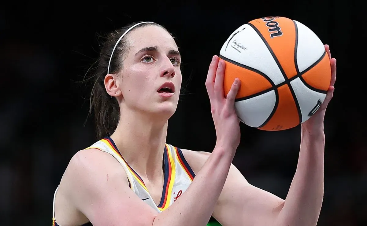 Is Caitlin Clark playing for Indiana Fever vs Phoenix Mercury today ...