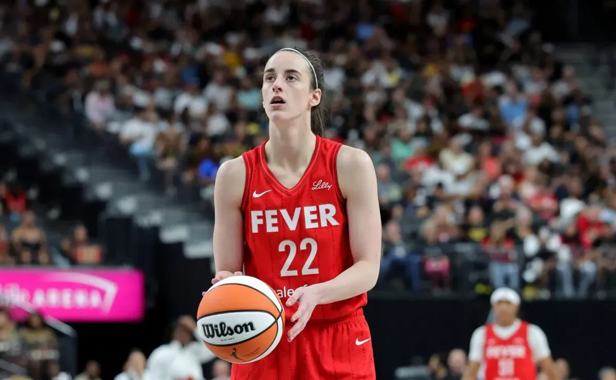 Is Caitlin Clark playing for Indiana Fever vs Dallas Wings tonight ...