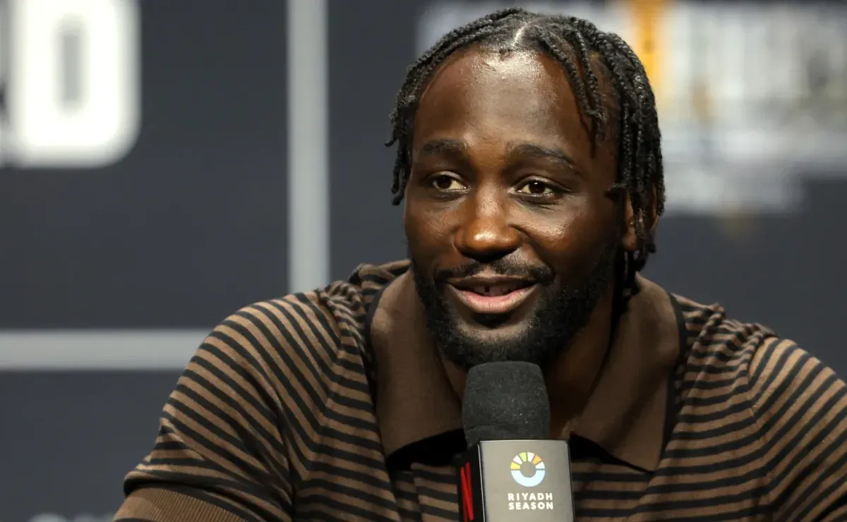 Terence Crawford gives honest reaction to Canelo Alvarez sparring Jaron Ennis ahead of September ...