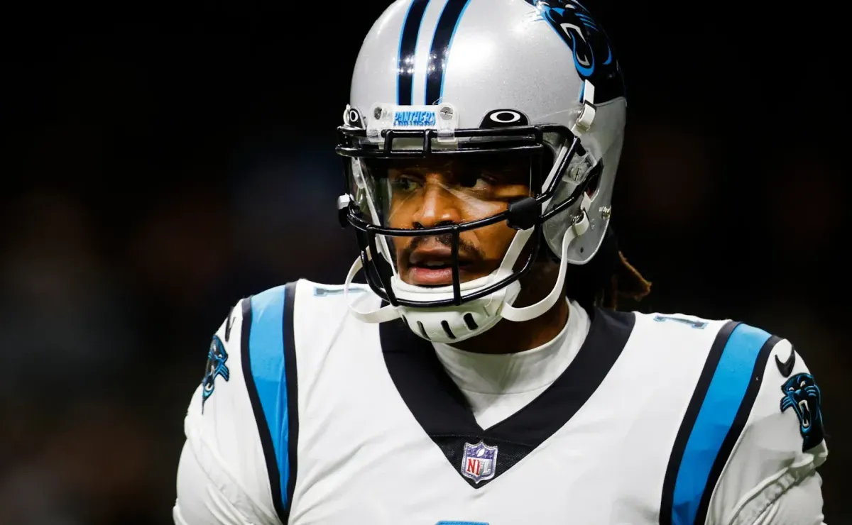 The 25 best players in Carolina Panthers history: Stars, leaders and ...