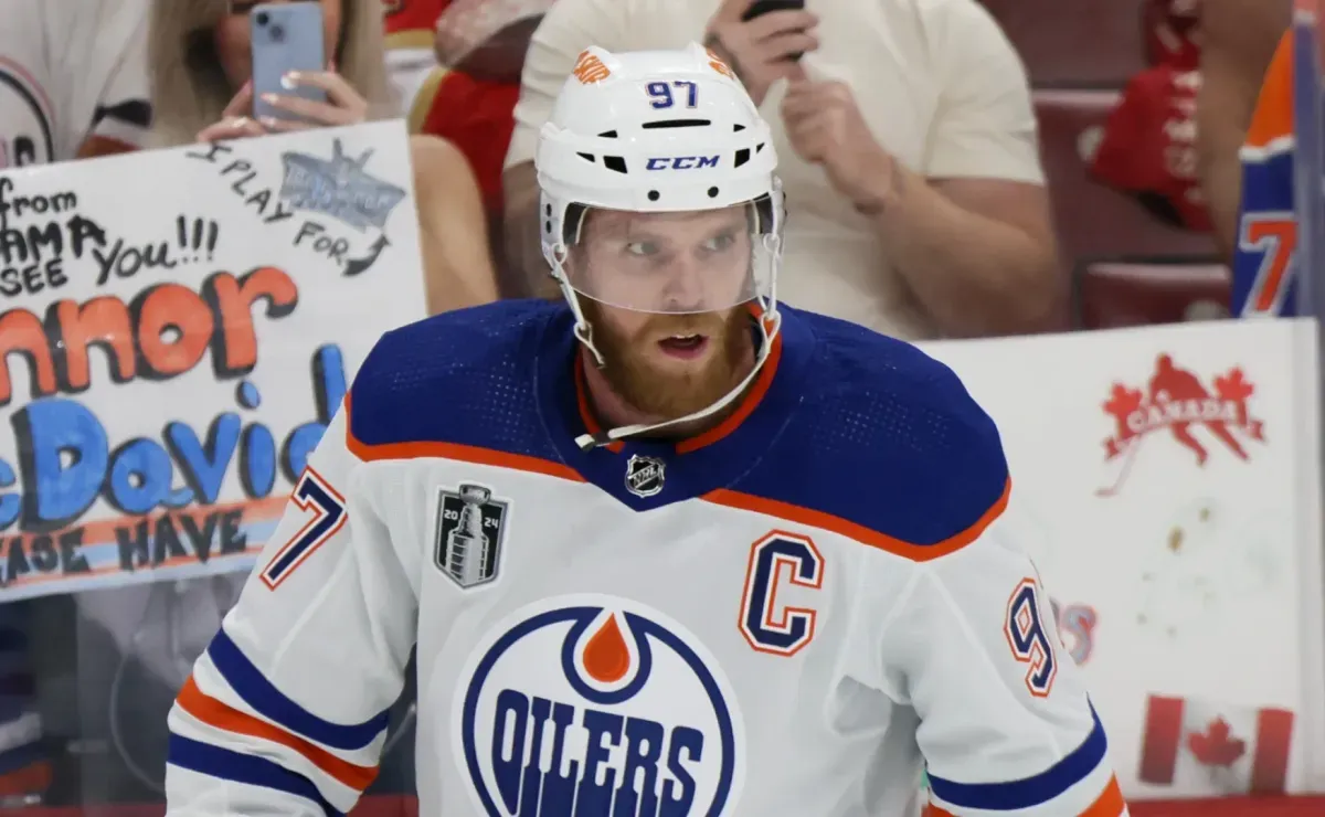 NHL News: Oilers GM Stan Bowman admits special advantage Connor McDavid has earned in contract ...