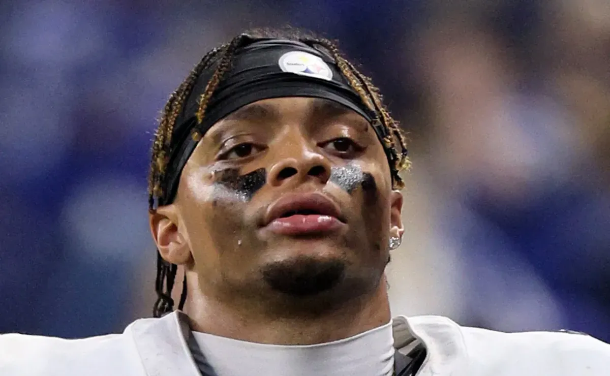 Jets lose Justin Fields' star teammate to injury for game against Aaron Rodgers' Steelers and ...