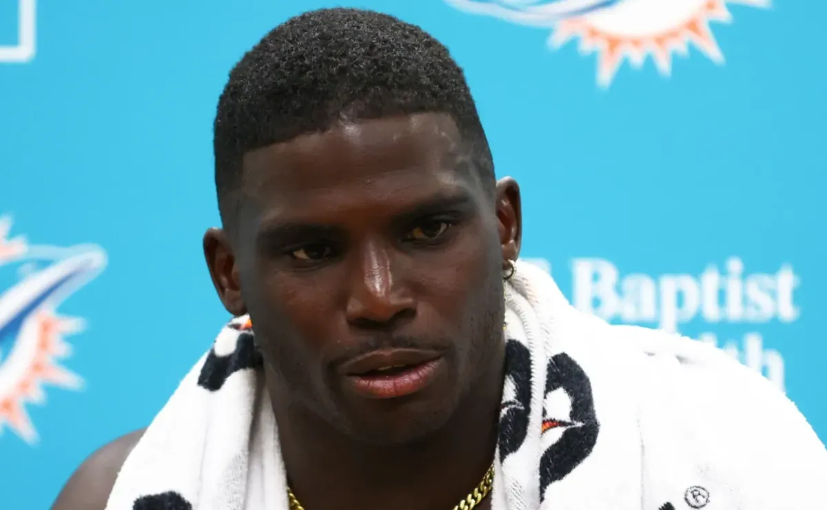 Dolphins have reportedly made final decision on Tyreek Hill and potential trade to Chiefs or ...