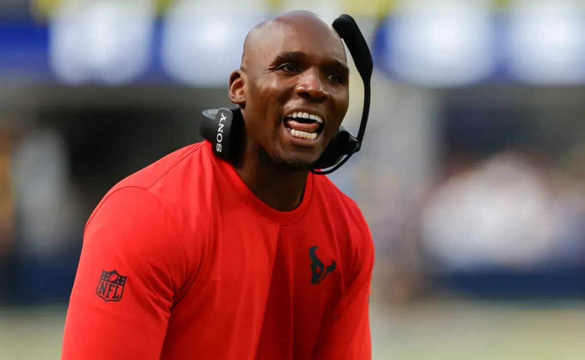 DeMeco Ryans turns heads with major admission about Joe Mixon ahead of ...