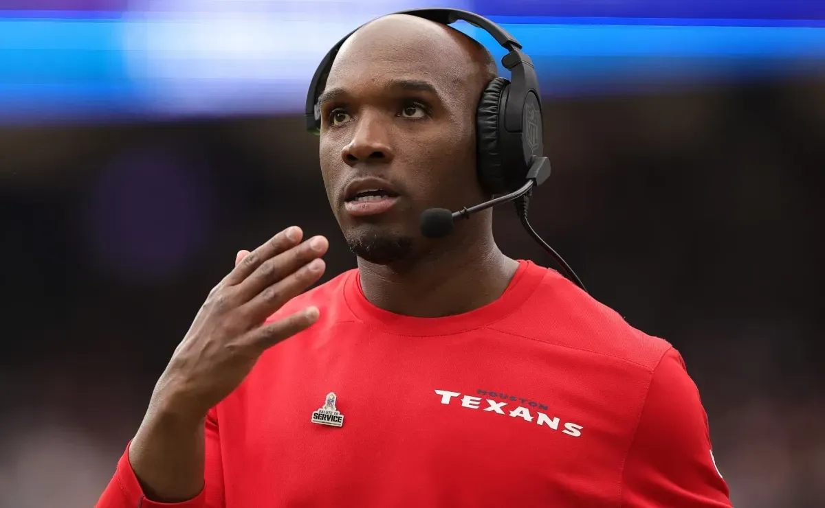 With Joe Mixon still out, DeMeco Ryans warns Texans about Bucs QB Baker ...