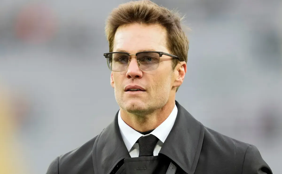 NFL breaks silence on Tom Brady sitting in the Raiders coaches' booth ...