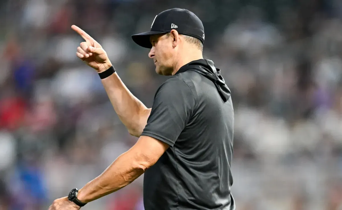 Yankees HC Aaron Boone issues strong warning to contenders after ...