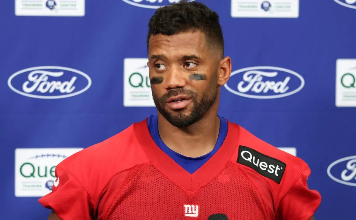 Tony Gonzalez and Richard Sherman cast doubt on Russell Wilson’s Hall ...