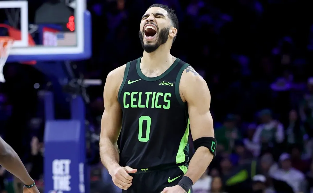 Celtics’ Jayson Tatum gives a hopeful injury update, pointing toward ...