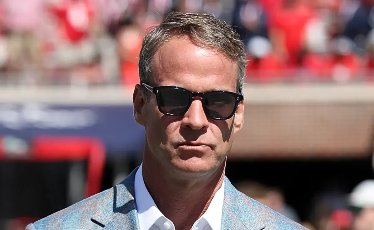 Lane Kiffin makes business decision with statement on Ole Miss freshman ...
