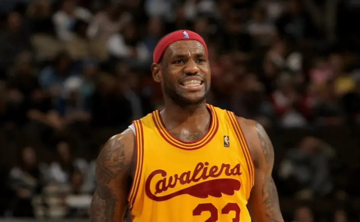 LeBron James addresses what his mindset was like during his rookie ...