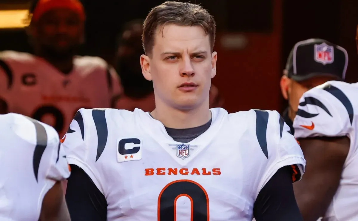 Why is Joe Burrow not playing today for the Bengals against the Packers ...